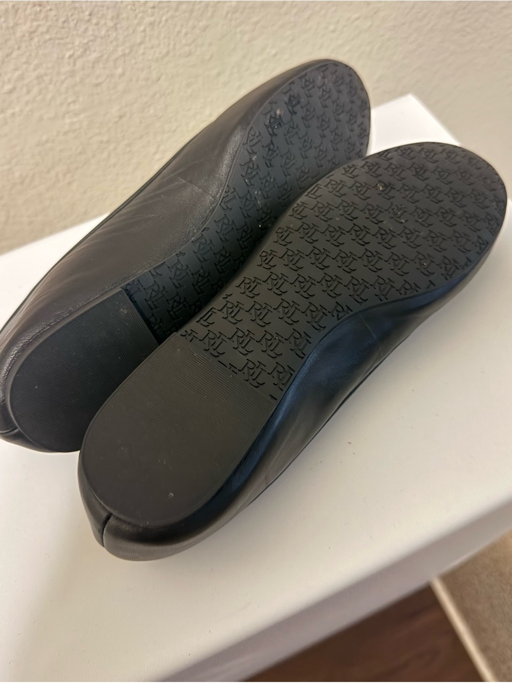 Shoes | Ralph Lauren Black Leather Ballet Flats With Bow | Poshmark